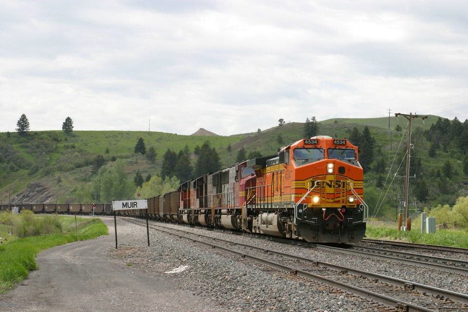 BNSF 4534